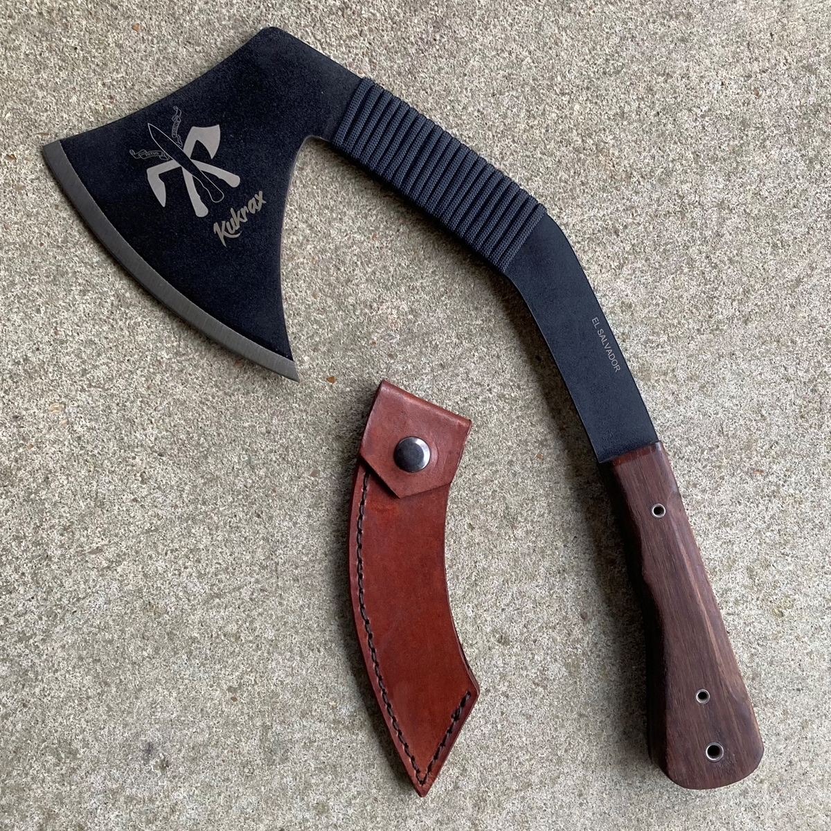 Kukrax Pak Axe